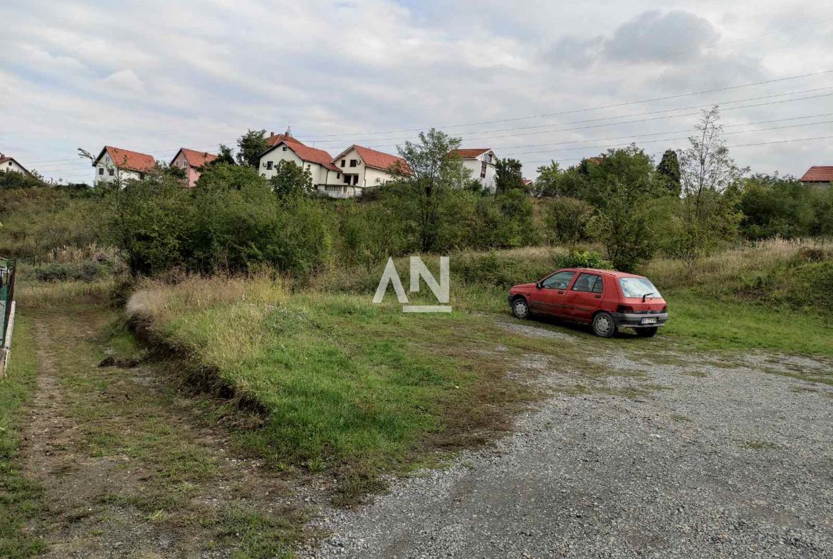 Grocka, Kaluđerica, Mandra, plac, 16ari u građevinskoj zoni ID#5989 48.000 €