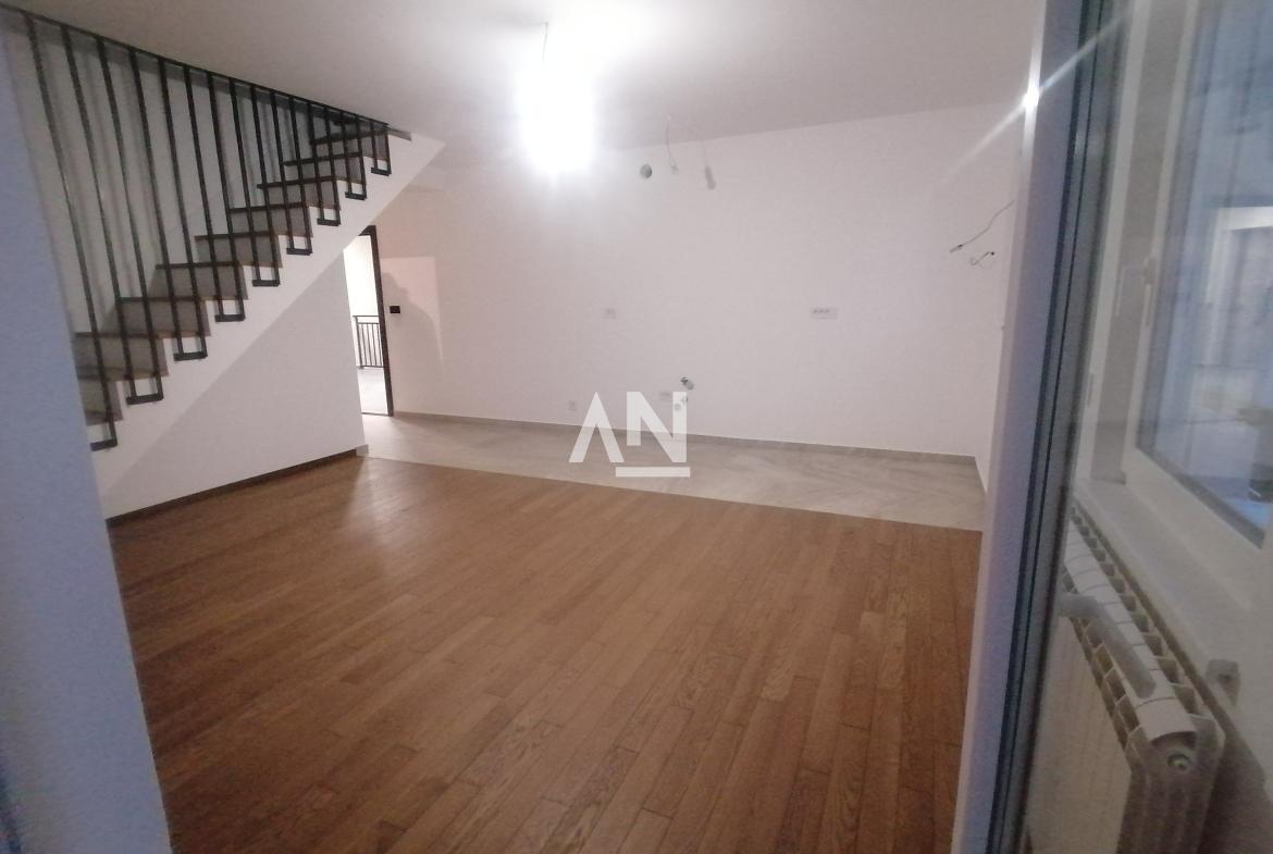 Zvezdara, Olimp, Milana Rakića, 87m2 ID#11874 255.000 €