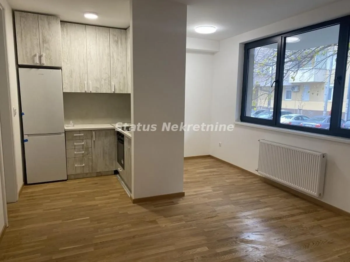 Izdavanje, garsonjera, 30m2, Grbavica, Novi Sad, Novi Sad