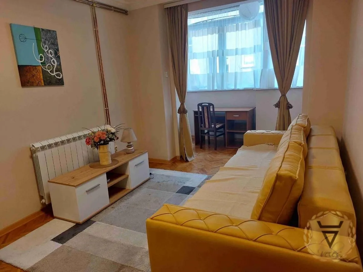 Izdavanje, dvosoban stan, 60m2, Čubura, Beograd