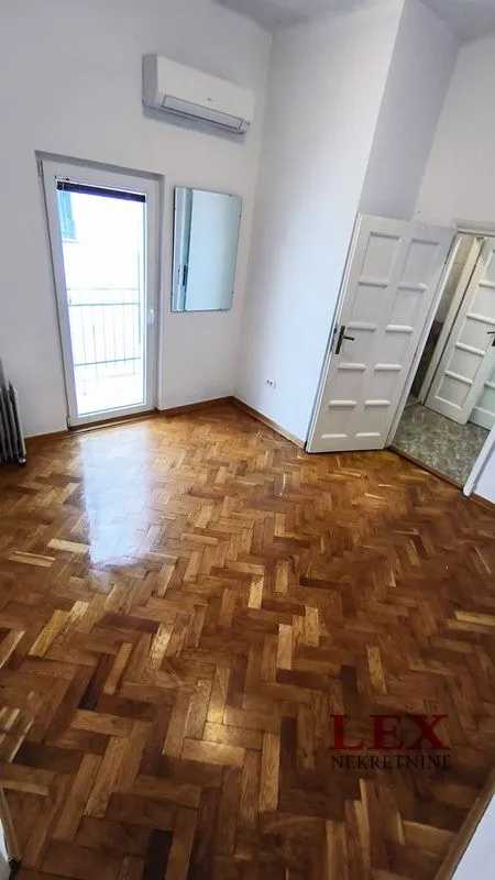 Izdavanje, dvosoban stan, 30m2, Vračar Hram, Vračar, Beograd