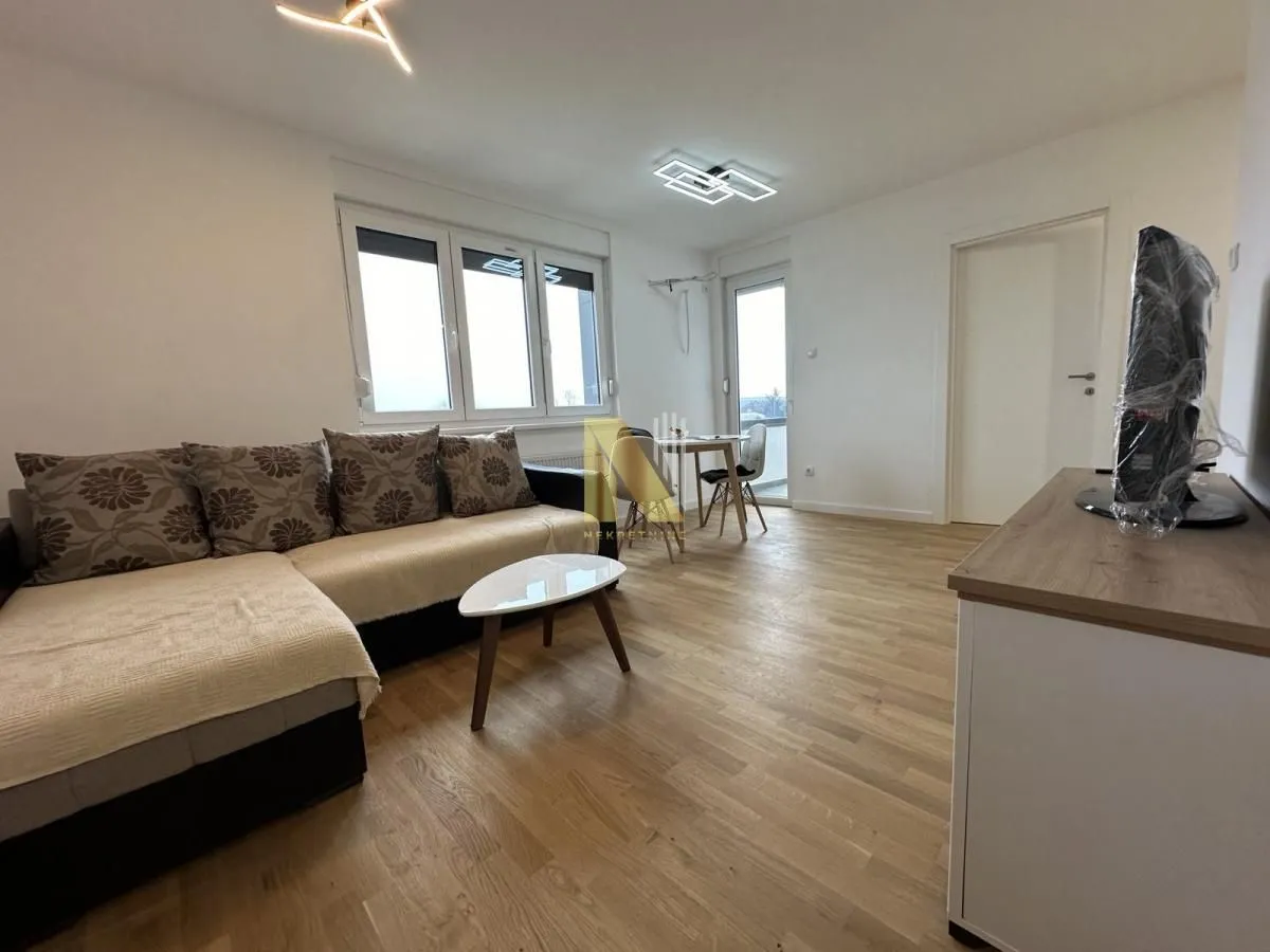 Izdavanje, jednosoban stan, 40m2, Petrovaradin, Novi Sad