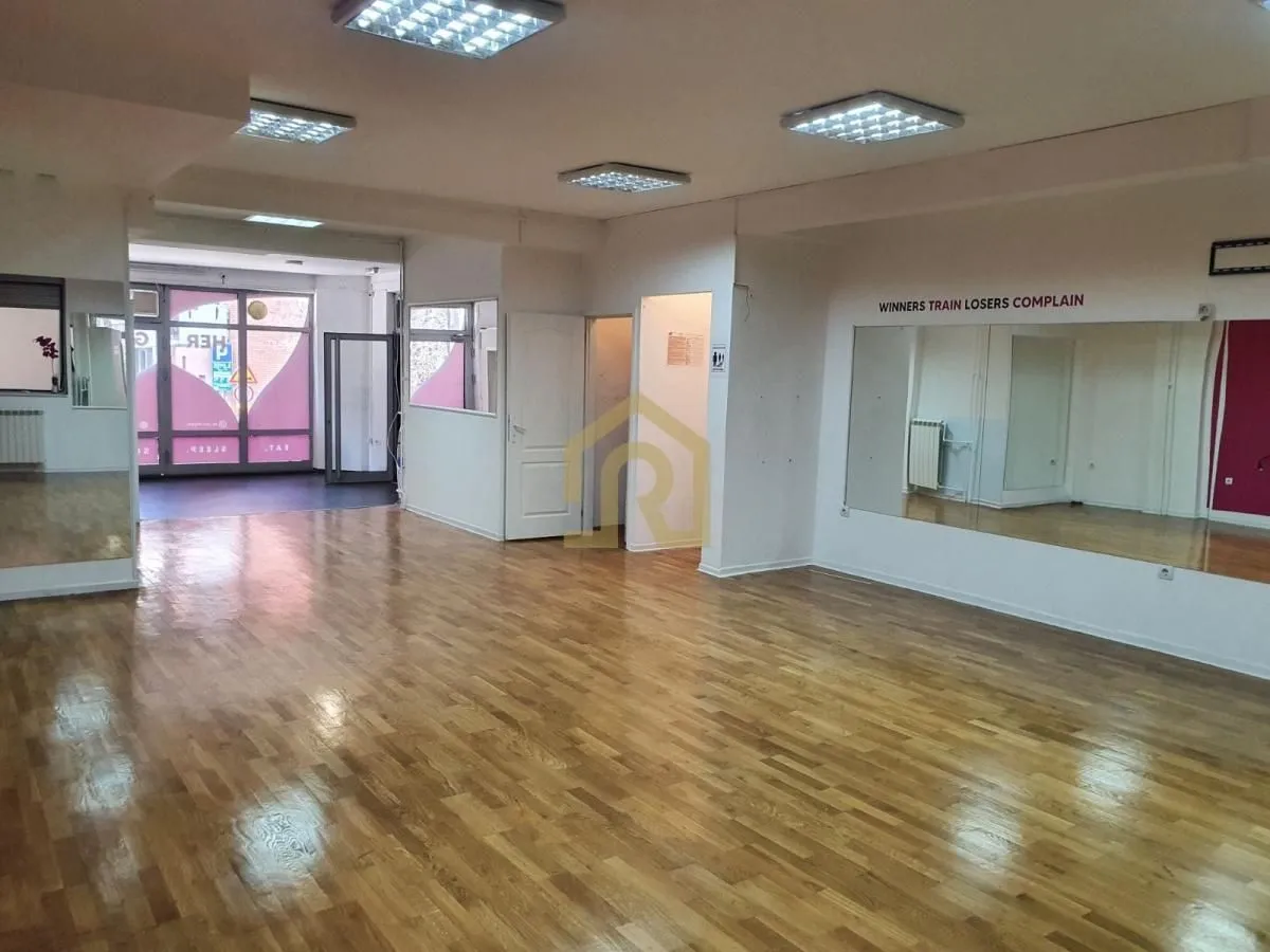 Izdavanje, poslovni prostor, 130m2, Bul Kralja Aleksandra, Zvezdara, Beograd