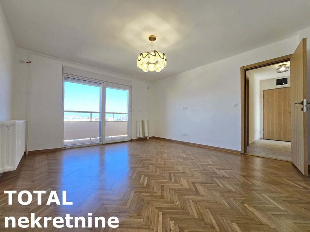 NOVI SAD - CENTAR - 86. 00 m2