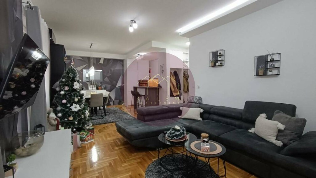 Voždovac, Vojvode Vlahovića, 3.0 stan, 70m2, 185000 EUR