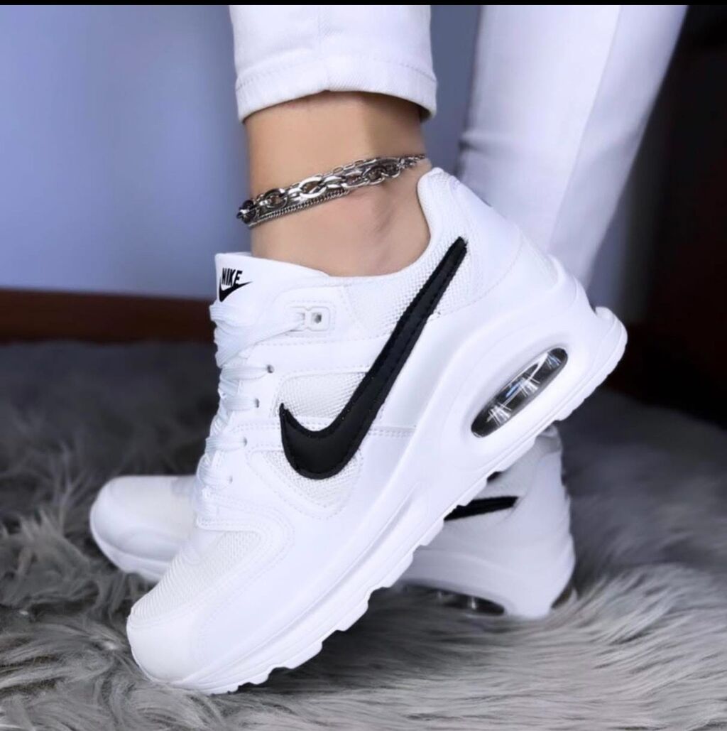 Nove airmax patike od 36 do 46 za samo 3300 din pb