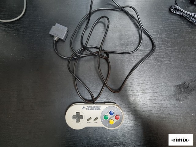 Super Nintendo SNES kontroler