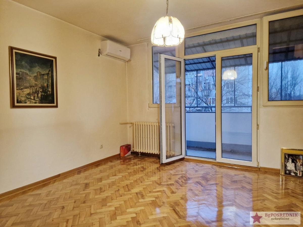 Novi Beograd, Fontana, Narodnih Heroja, 31+5m2