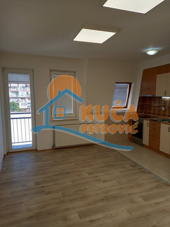 Dvosoban stan, 70 m2, Centar, Obrenovićeva ID: i-013166