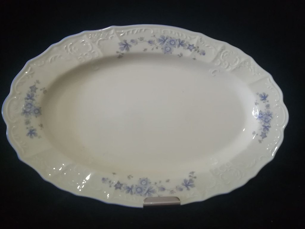 OVAL 34CM IVORY BERNADOTTE KREM-PLAVI CVETOVI SA PLAVOM LIN. P2750913JQZ2308051