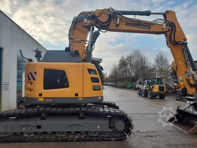 Bageri za puzanje
Liebherr R 926 Compact Litronic