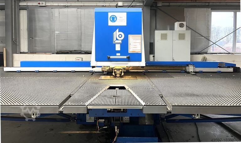 Mašina za grickanje udaranja
BOSCHERT Multipunch 1500 x 3000 CNC Z