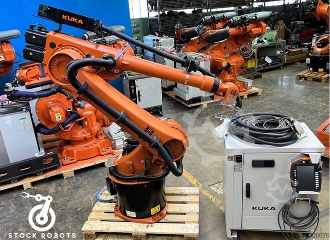 Industrijski robot
KUKA KR30 L16-2 KRC4