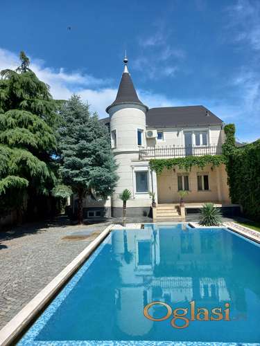 Luksuzna vila