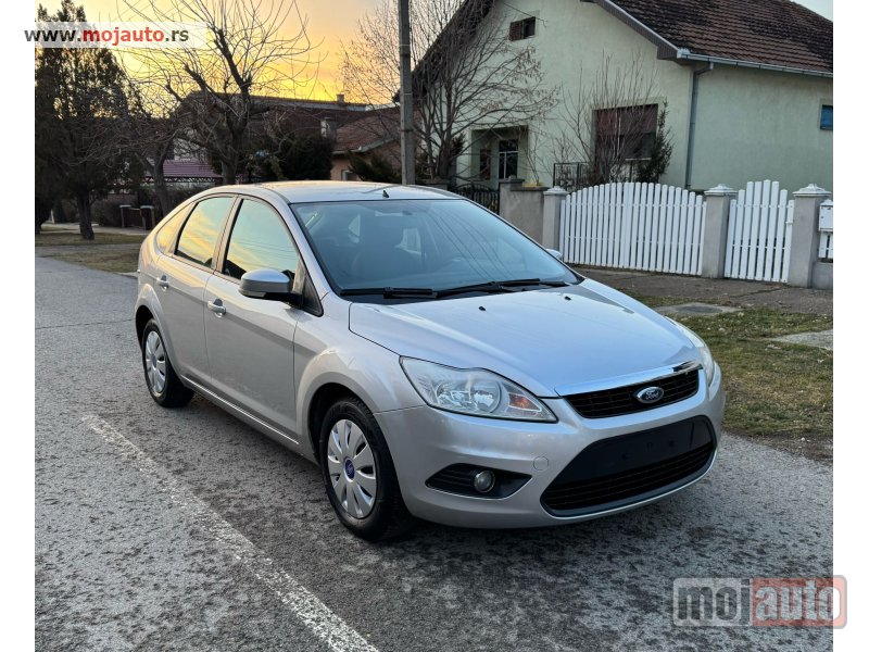 Ford Focus 1.6 TREND PLUS