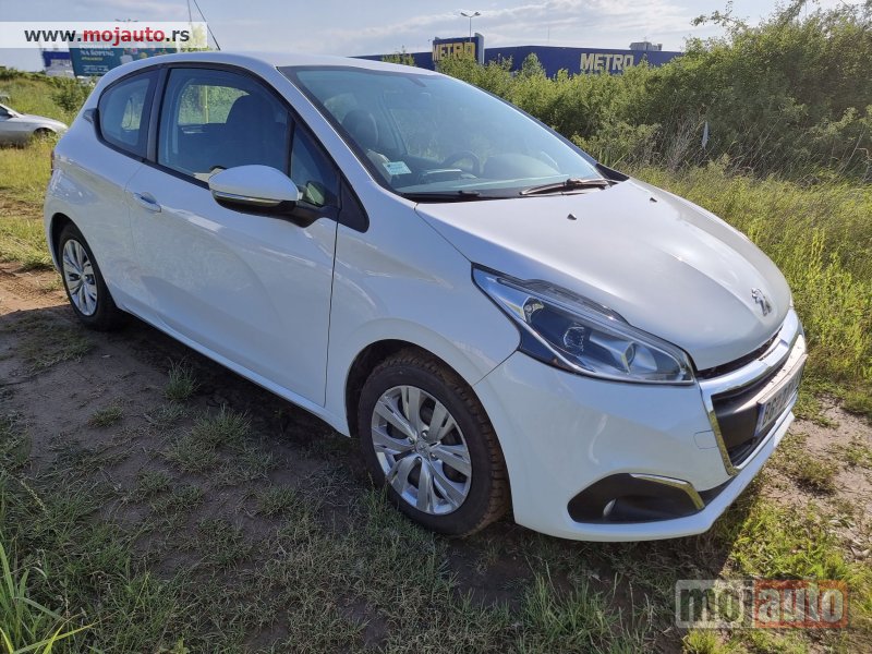 Peugeot 208 1.6 blue hdi