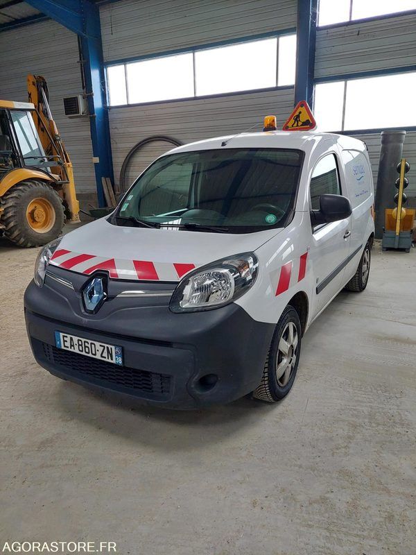 Prodaje se Renault KANGOO laki furgon na aukciji