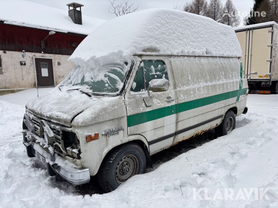 Prodaje se Chevrolet Chevy Van G20 minibus furgon na aukciji