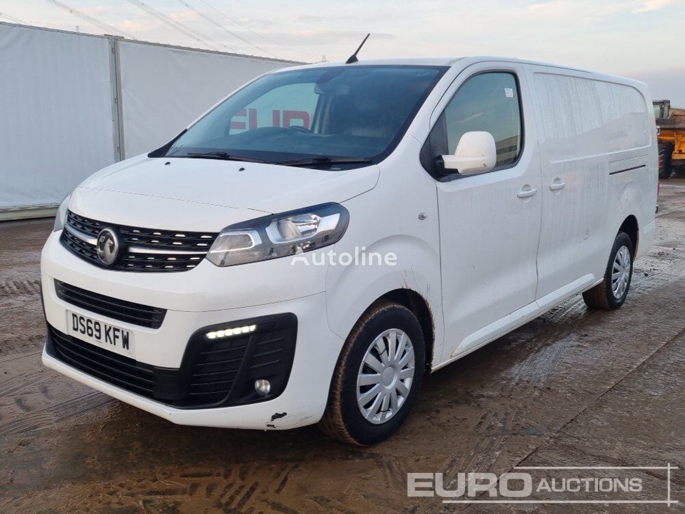 Prodaje se Vauxhall Vivaro minibus furgon na aukciji