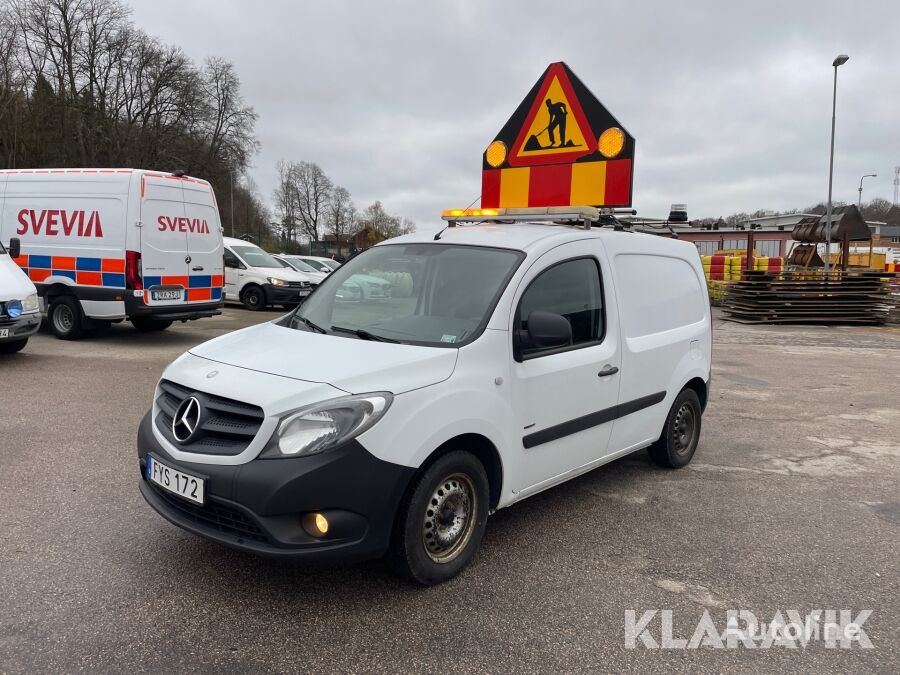 Prodaje se Mercedes-Benz Citan laki furgon na aukciji