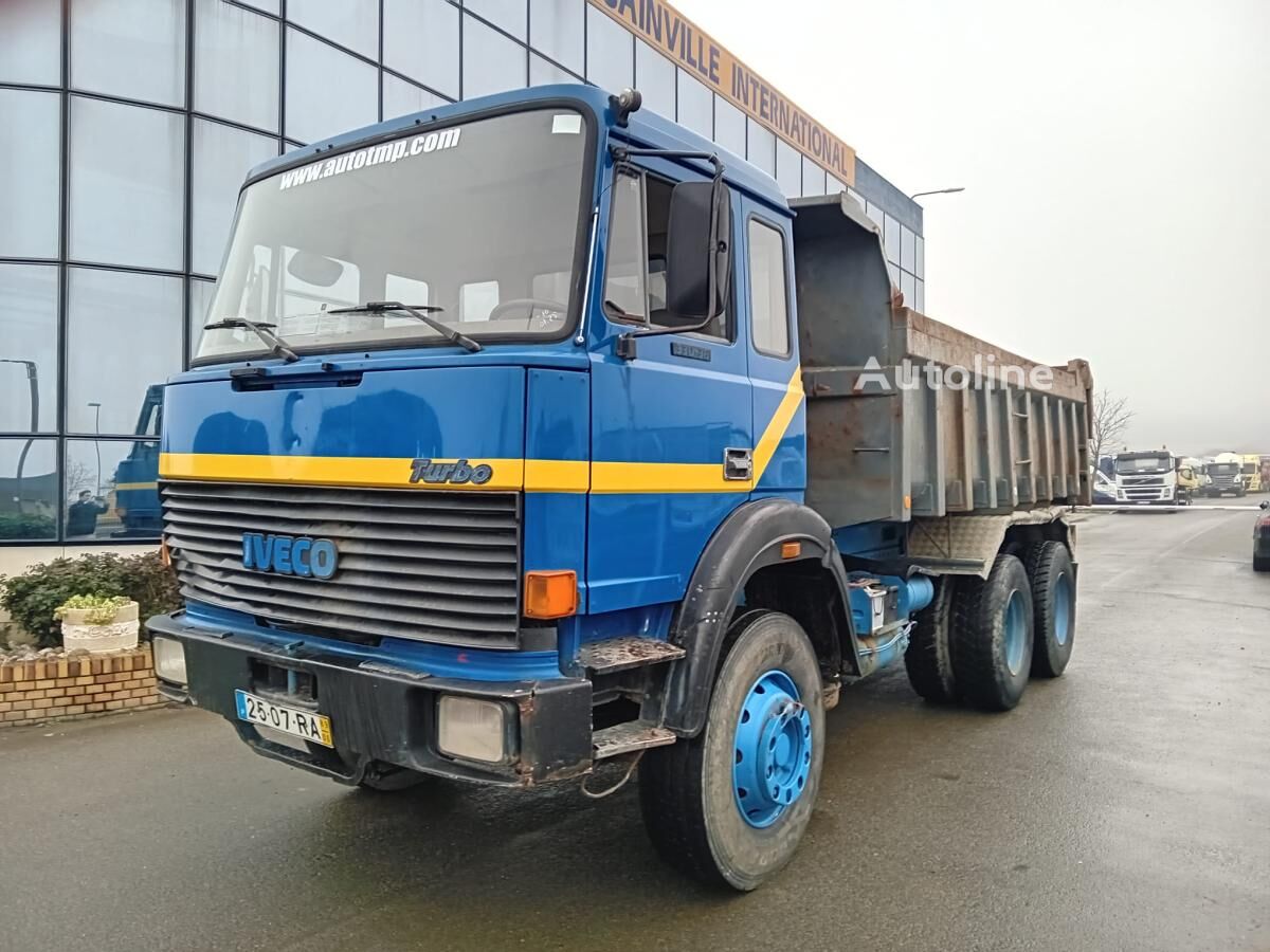 IVECO 260 36H kiper