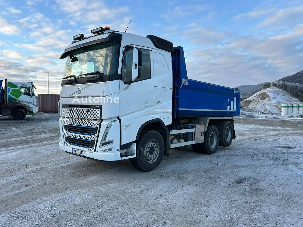 Volvo FH 540 6X4 + MAUR trippelkjerre kiper