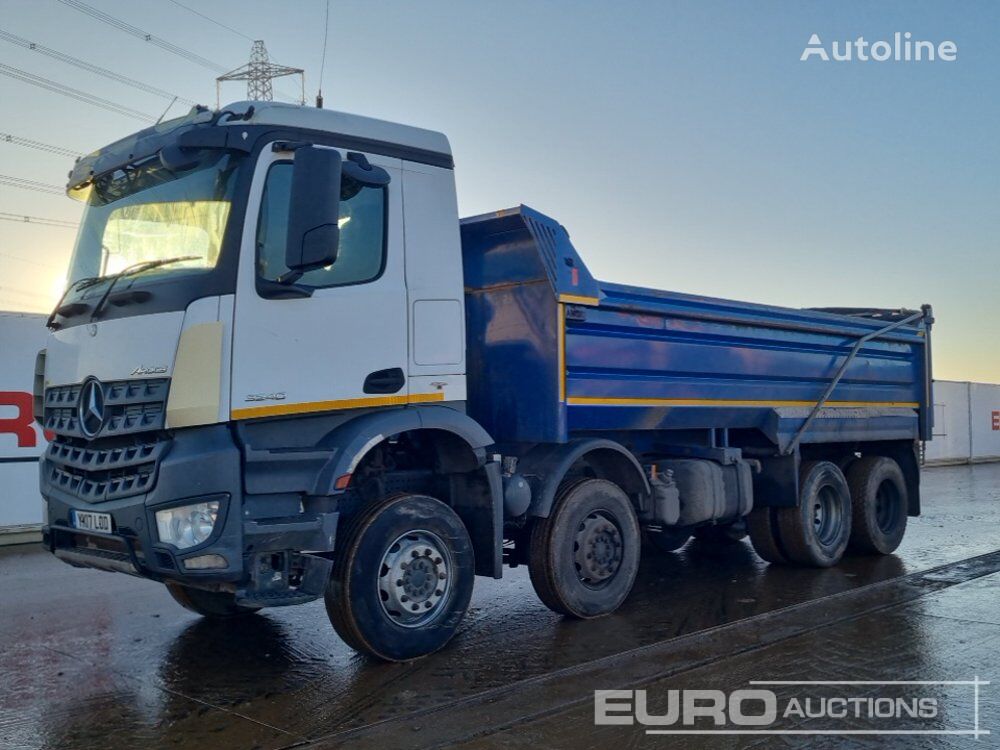 Prodaje se Mercedes-Benz 3240 kiper na aukciji