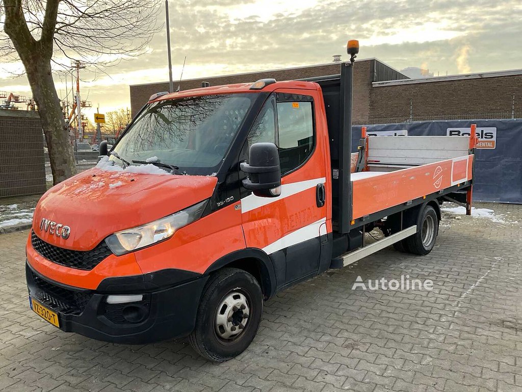 Prodaje se IVECO Daily 35-140 kamion s ravnom platformom < 3.5t na aukciji