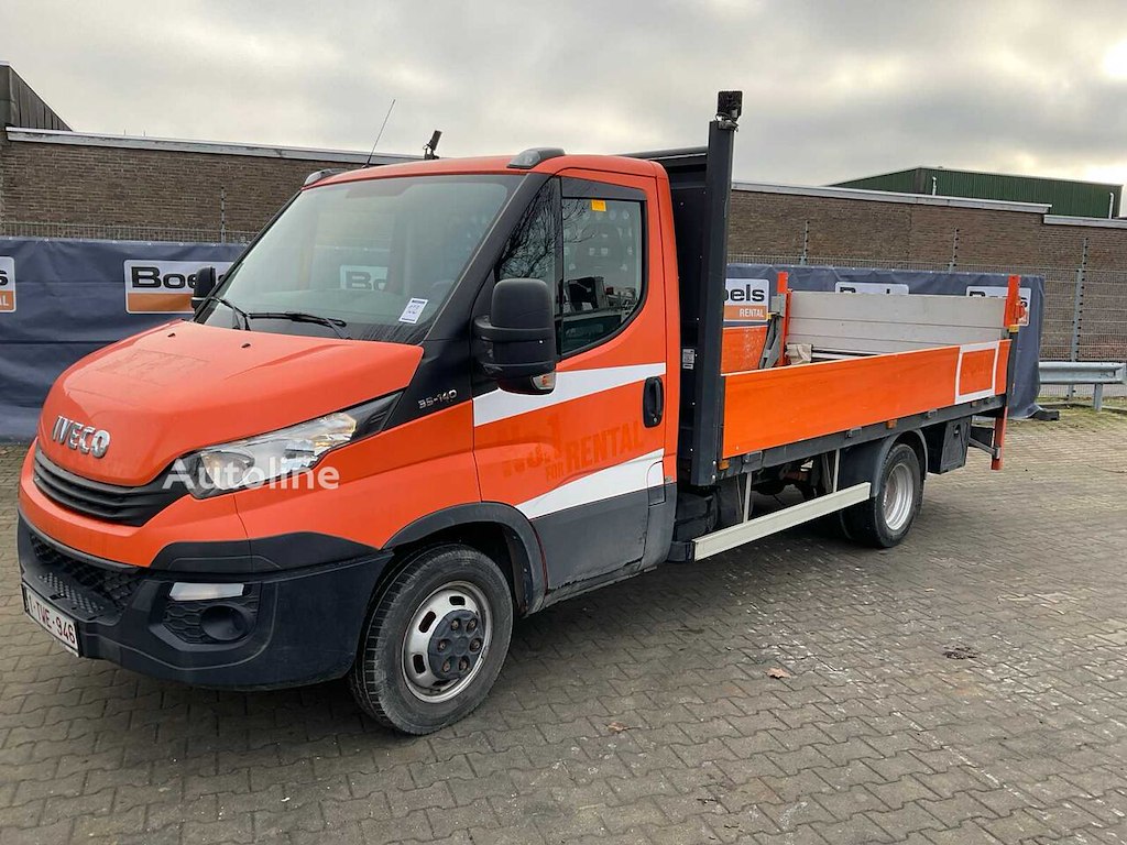 Prodaje se IVECO Daily 35-140 kamion s ravnom platformom < 3.5t na aukciji