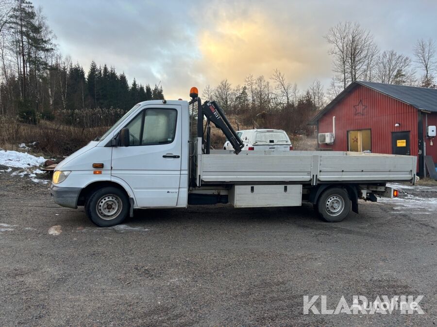 Prodaje se Mercedes-Benz Sprinter 316 kamion s ravnom platformom < 3.5t na aukciji