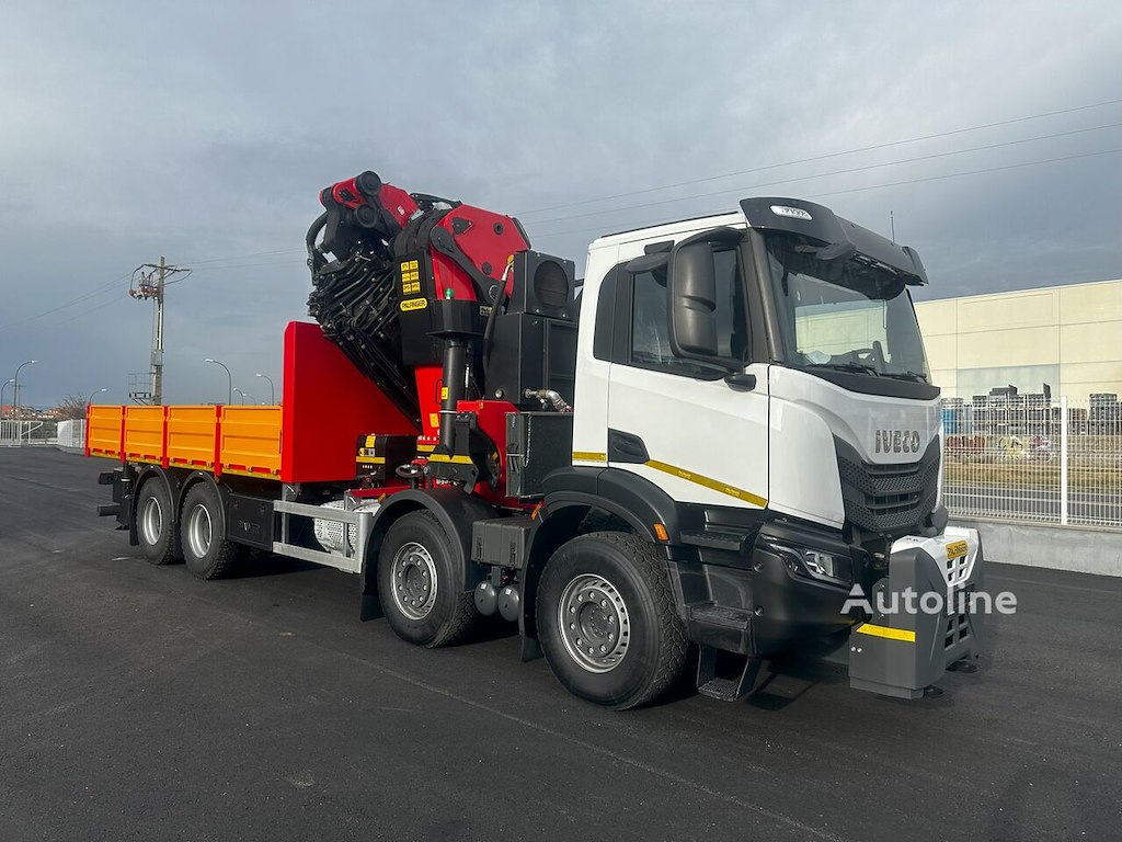 Novi IVECO T-WAY 450 kamion s ravnom platformom