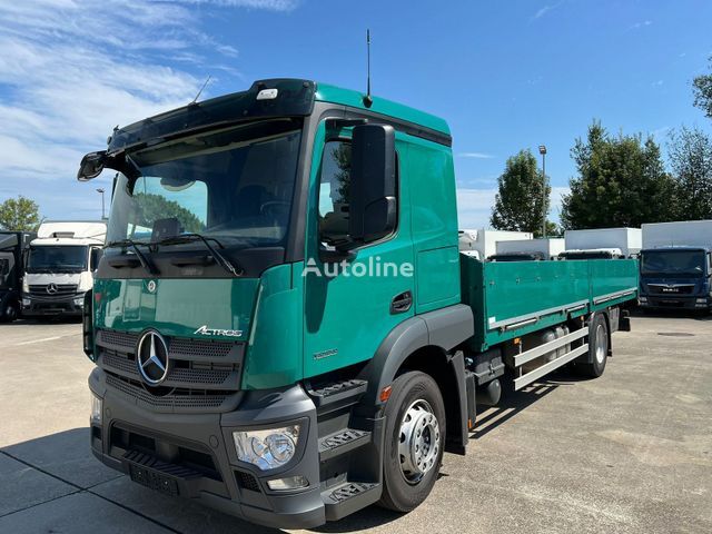 Mercedes-Benz ACTROS 1833 L Pritsche 7,45 m offen*AHK kamion s ravnom platformom