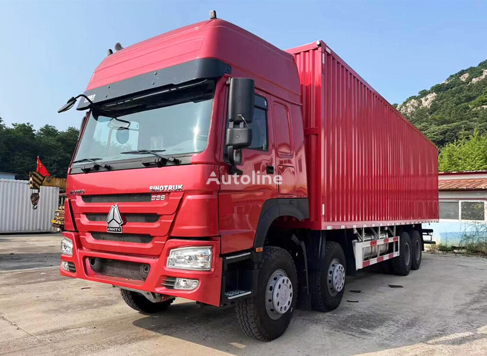 Sinotruk Howo Box Cargo Truck 336hp kamion furgon