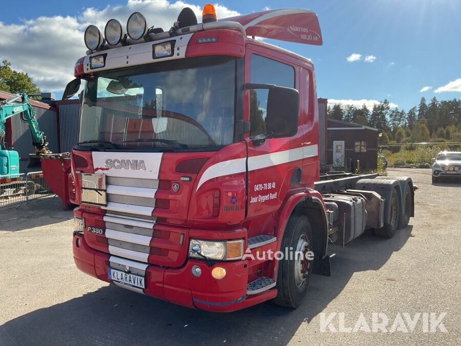 Prodaje se Scania P380 kamion šasija na aukciji