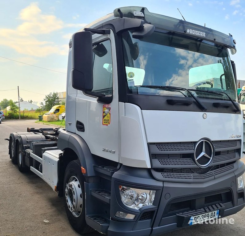 Mercedes-Benz Antos 2543 kamion rol kiper