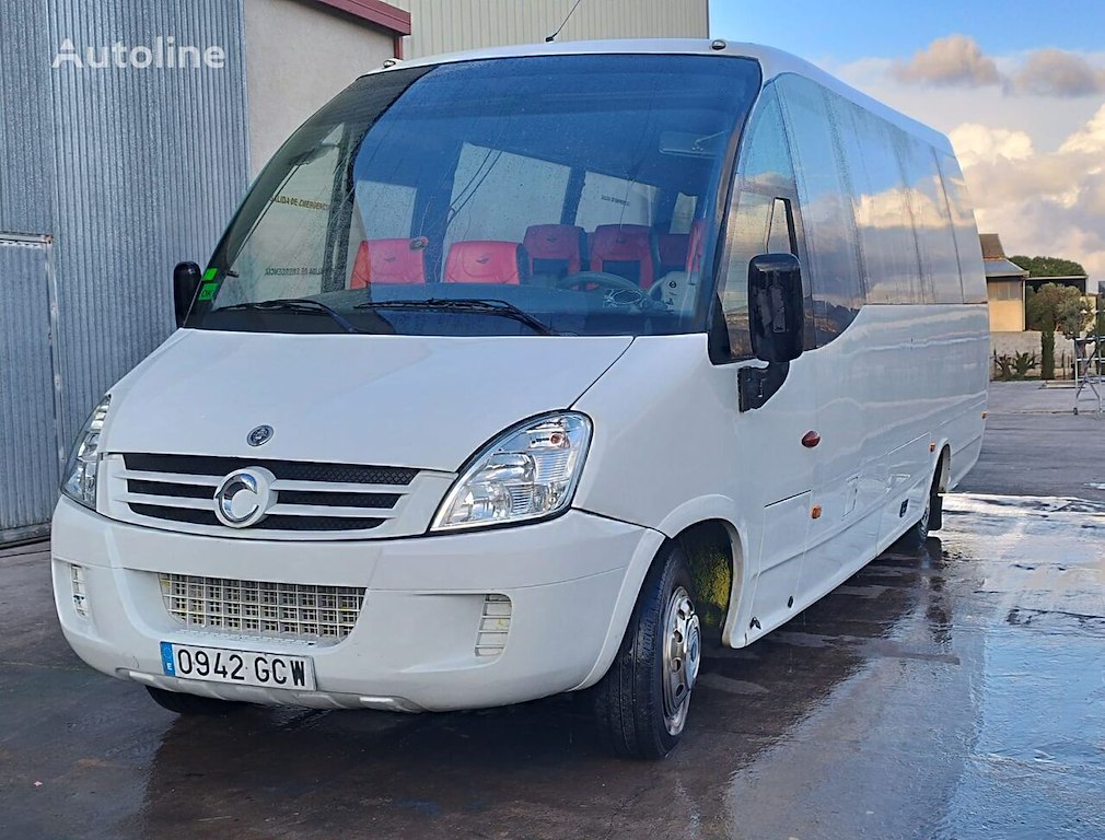 IVECO Wing turistički autobus