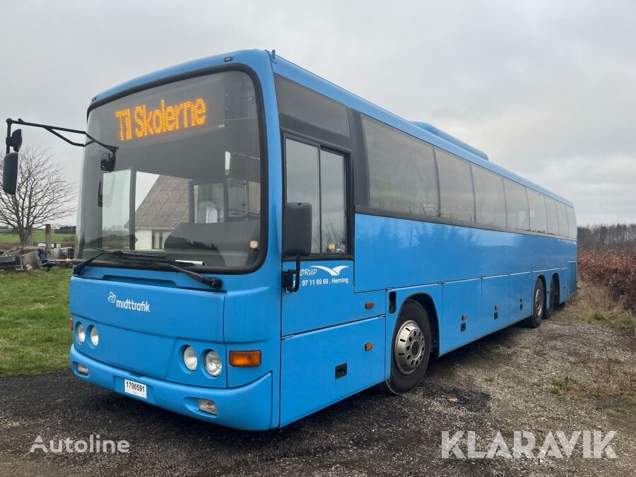 Prodaje se Scania 6x2*4 prigradski autobus na aukciji