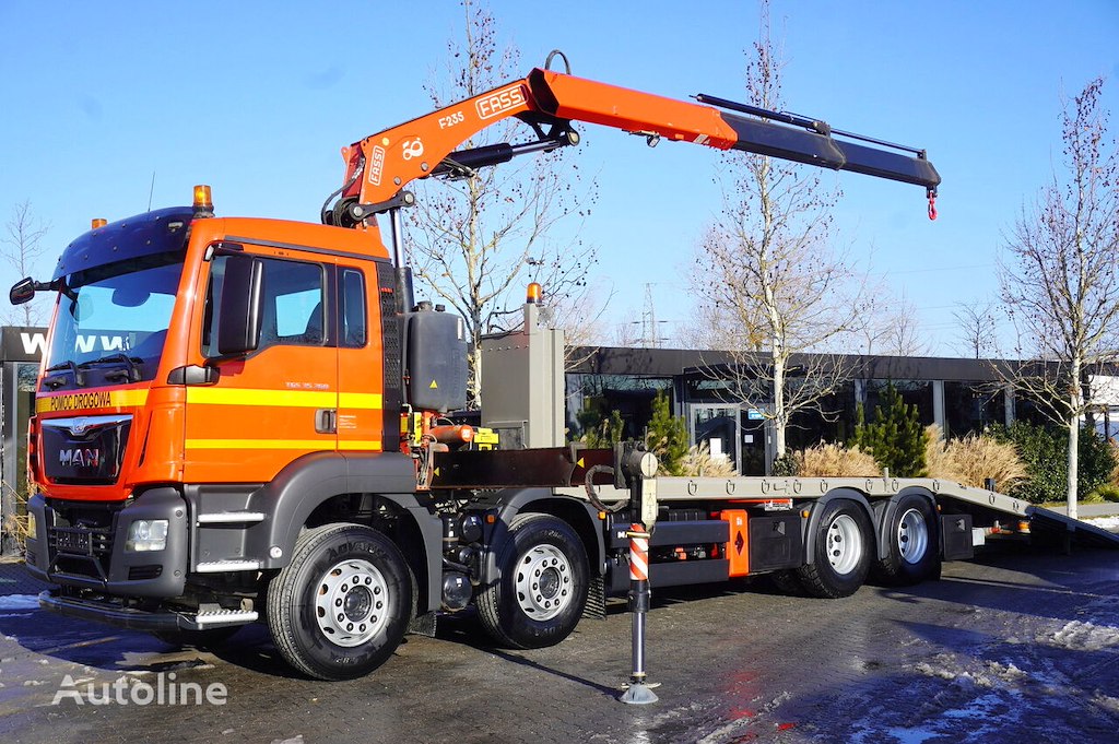 MAN TGS 35.360 E6 8×2 / HDS Fassi F235A 6500 kg / Tow truck autotransporter