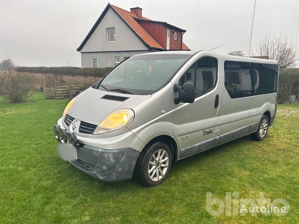 Prodaje se Renault TRAFIC putnički minibus na aukciji