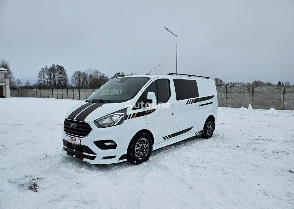 Ford Transit Custom kombi minibus