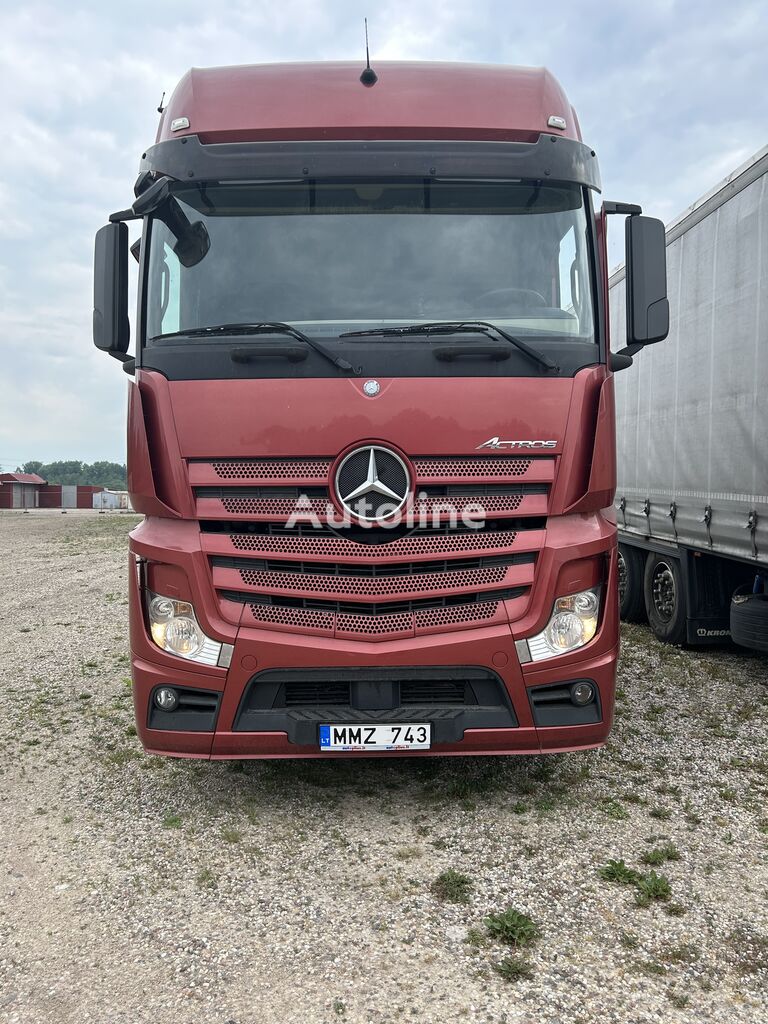 Mercedes-Benz Actros kamion za prevoz drva