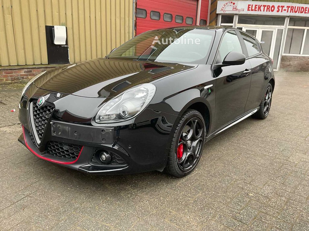 Prodaje se Alfa Romeo Giulietta hečbek na aukciji