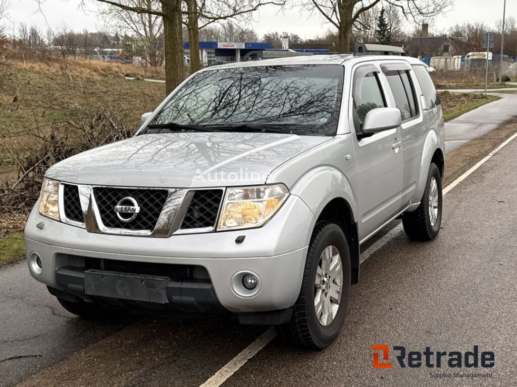 Prodaje se Nissan Pathfinder terenac na aukciji