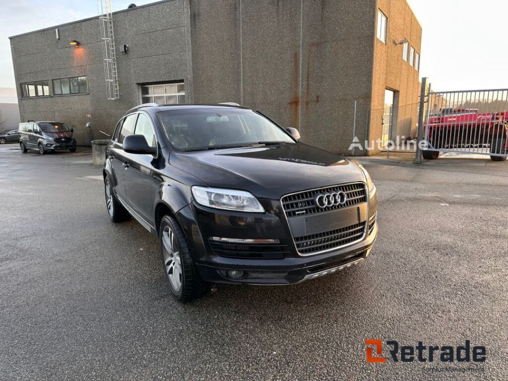 Prodaje se Audi Q7 krosover na aukciji