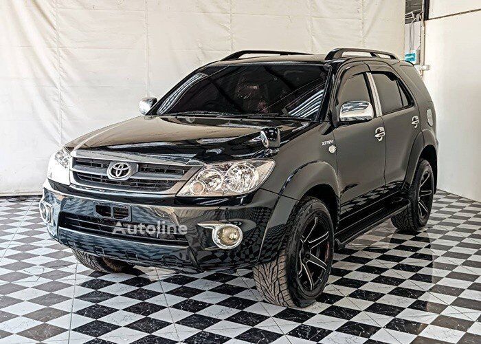 Toyota FORTUNER krosover