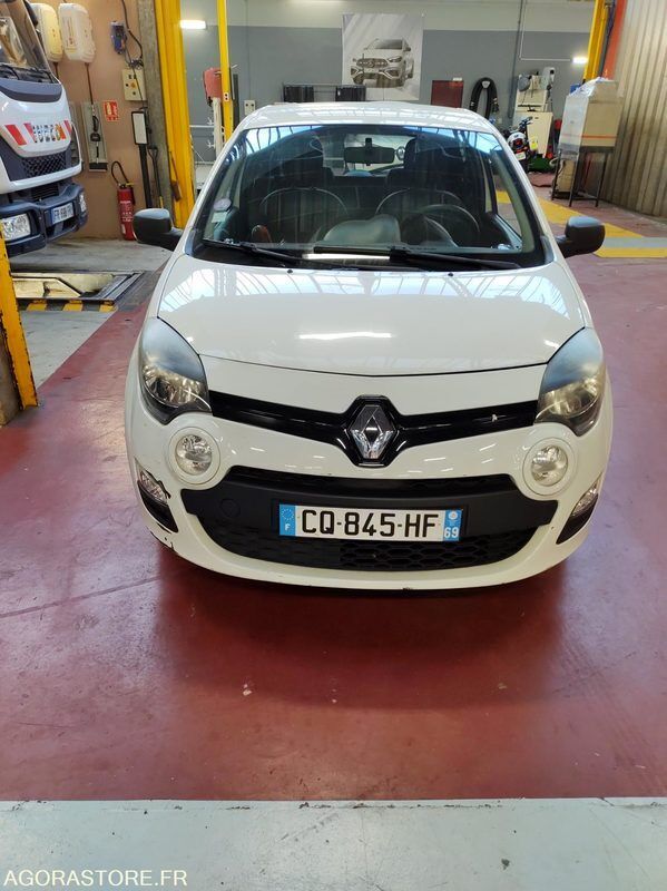 Prodaje se Renault TWINGO hečbek na aukciji