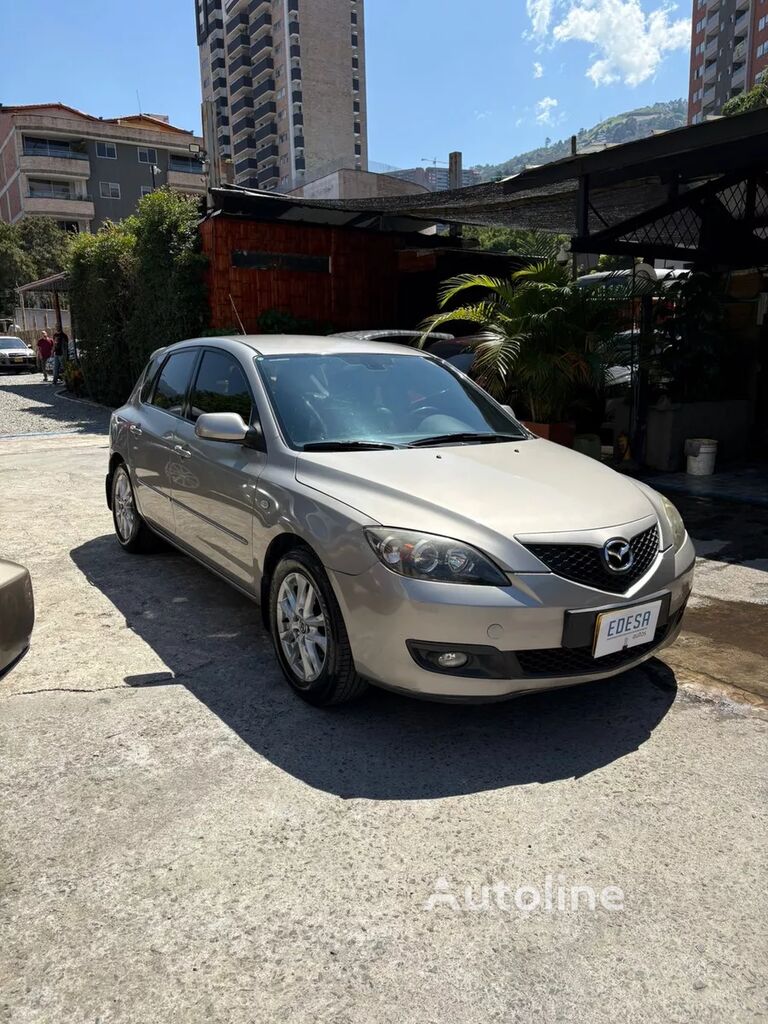 Mazda 3 krosover