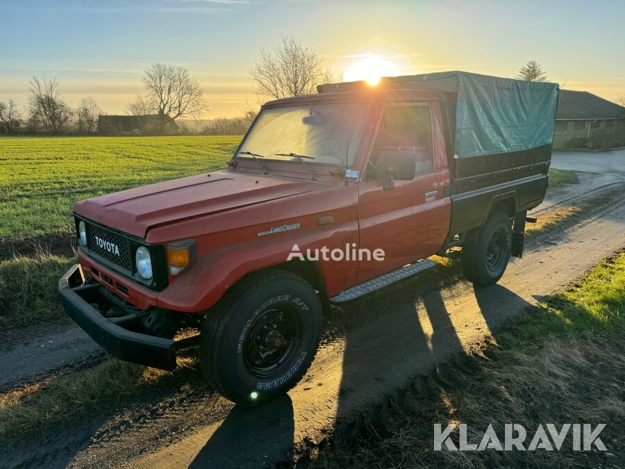 Prodaje se Toyota landcruiser terenac na aukciji