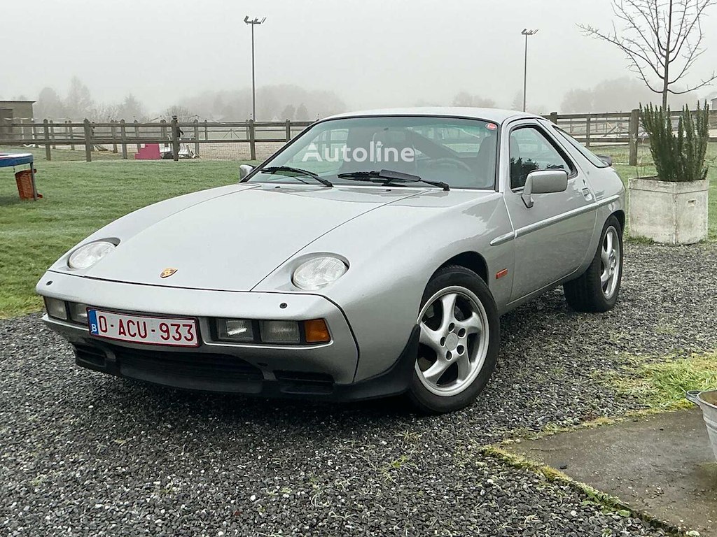 Prodaje se Porsche 928 kupe na aukciji