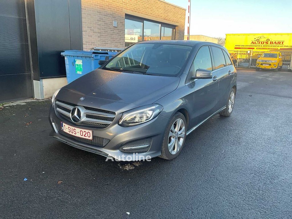 Prodaje se Mercedes-Benz B 180 D hečbek na aukciji